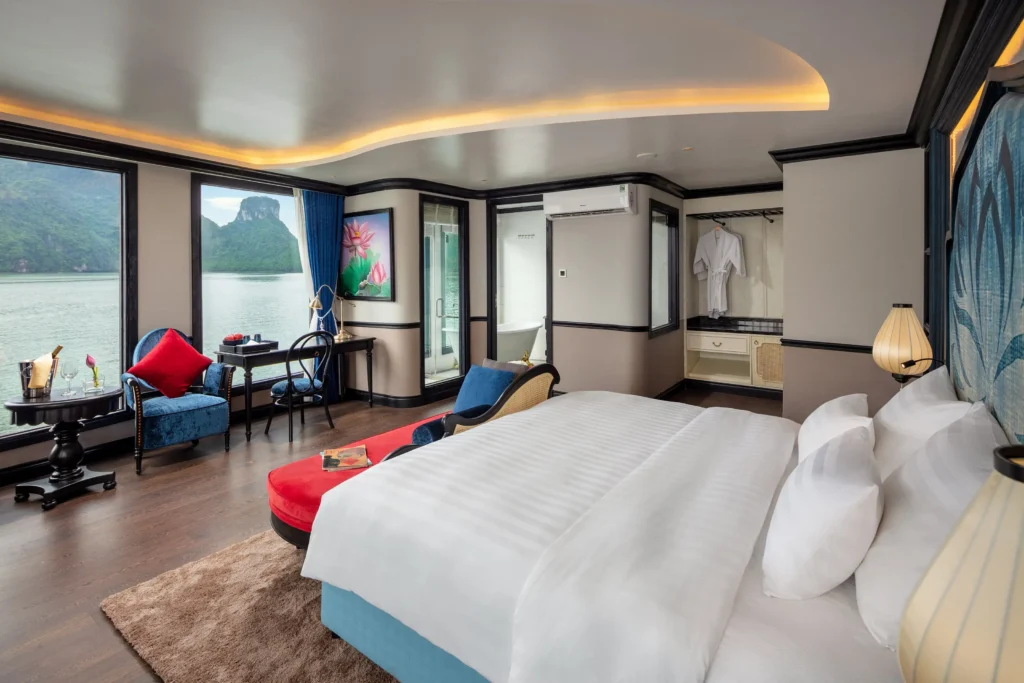 Executive Cabin - 5-Star Aurora Cruises - Official Website